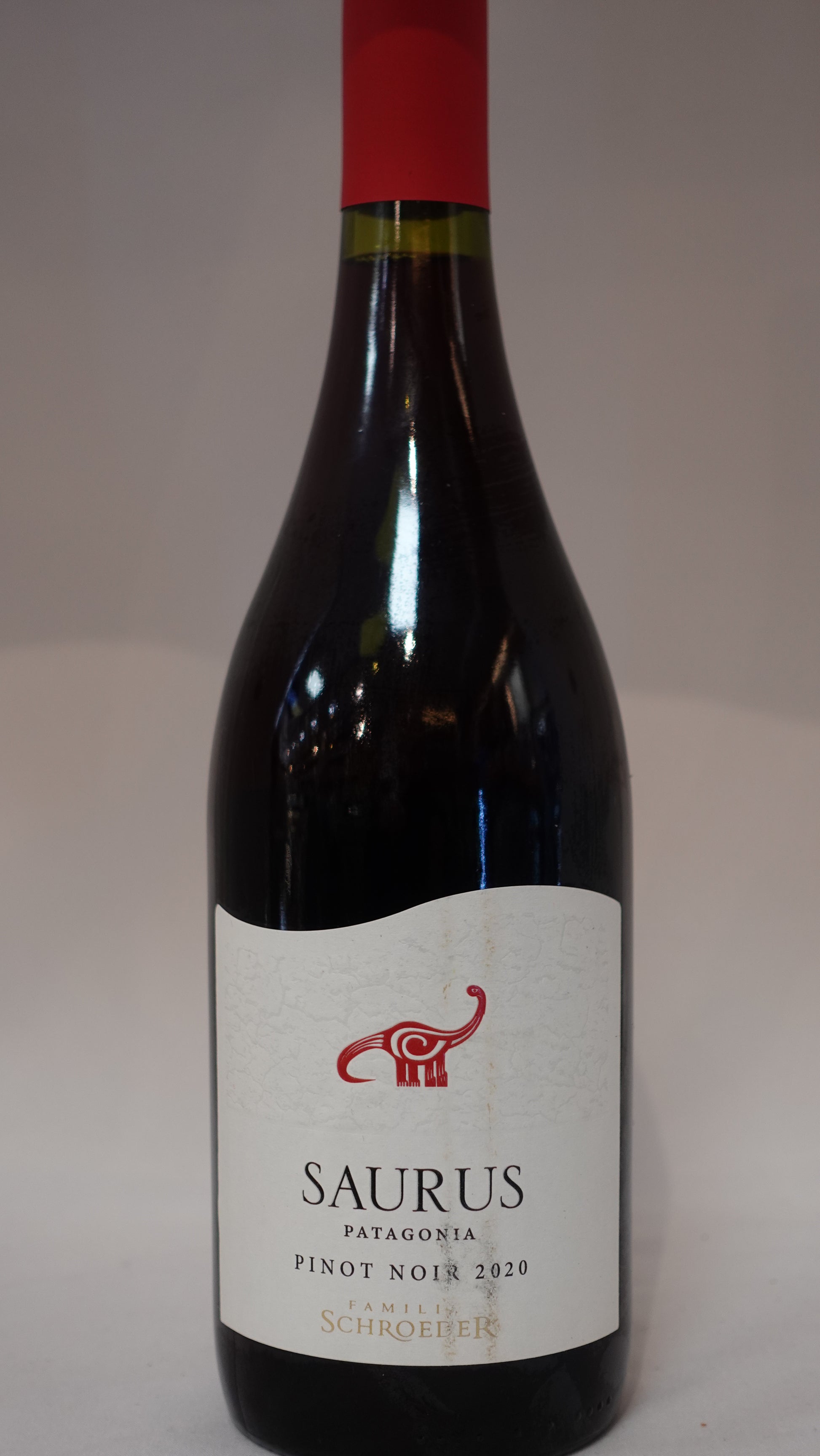 Saurus Patagonia Pinot Noir 2020 – Pastelería América